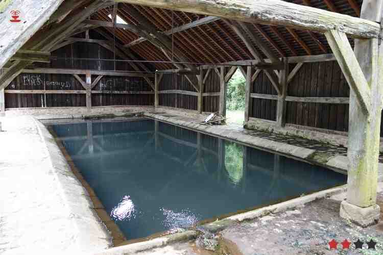 Le lavoir de Dunet et sa fontaine - Meconnu.fr - La Creuse